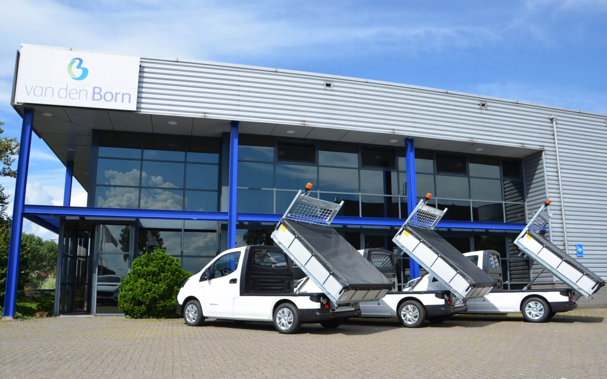 Nissan E-NV200's voorzien van ERGO Kippers - Van den Born Carrosserie